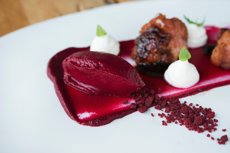 Crispy Sweetbreads Recipe with Beetroot Ice Cream - Great Italian Chefs